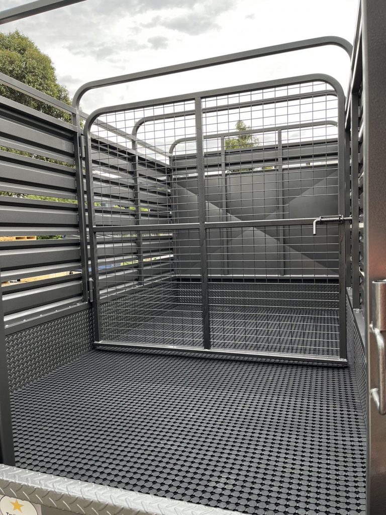 12x6 Tandem Hydraulic Tipper Trailer Cattle Crate With Centre Divider ...